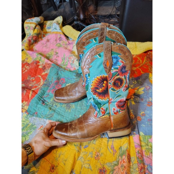 Ariat | Shoes | Ariat Ladies Circuit Champion Floral Brown Turquoise ...